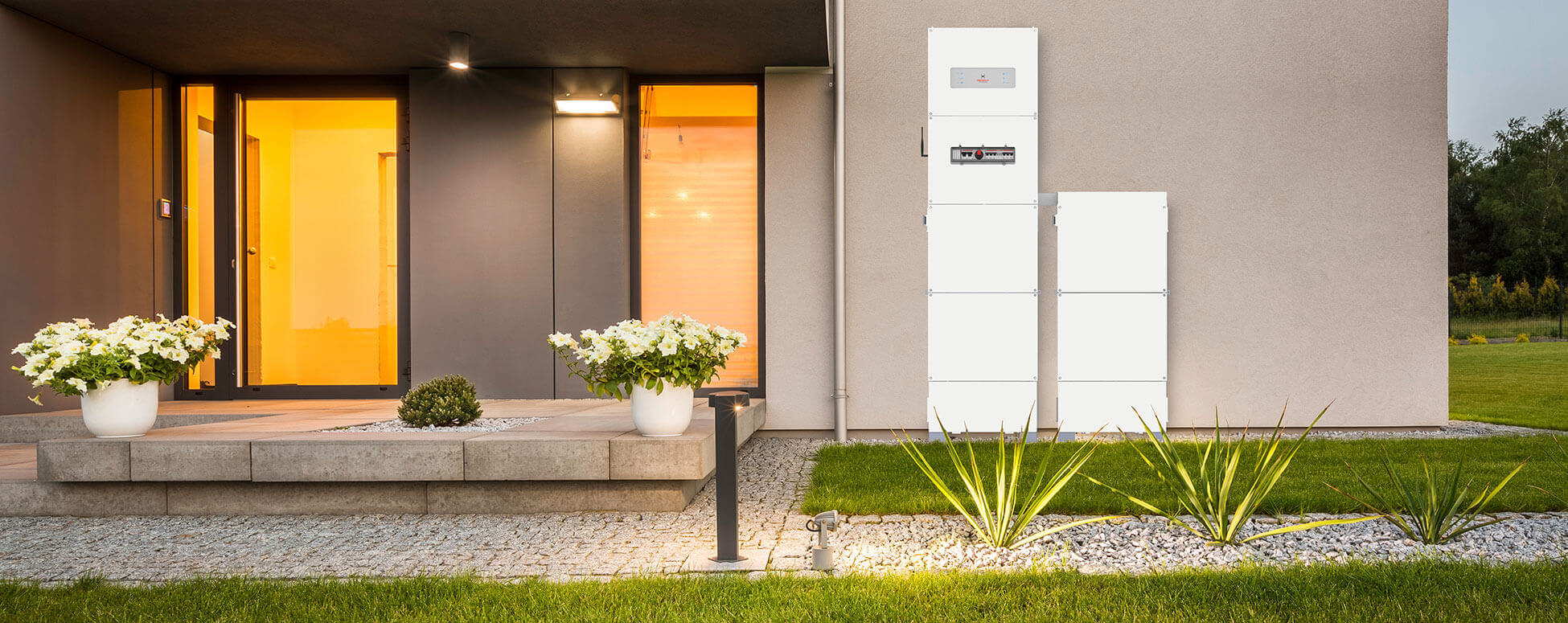 Solar Batteries | Solar Battery Solutions | iinergy